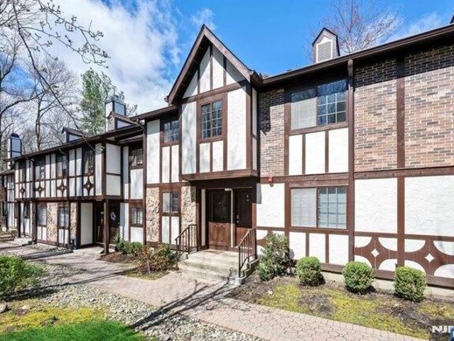 condo with 2 bedroom, Mahwah NJ DS102029340