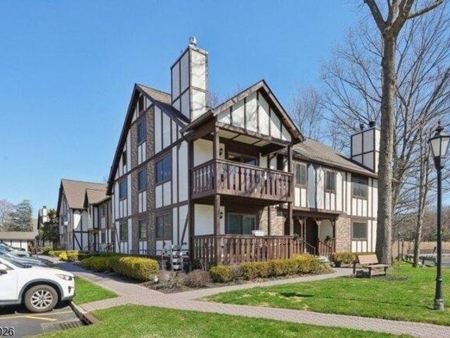 condo with 2 bedroom, Mahwah NJ DS102256434