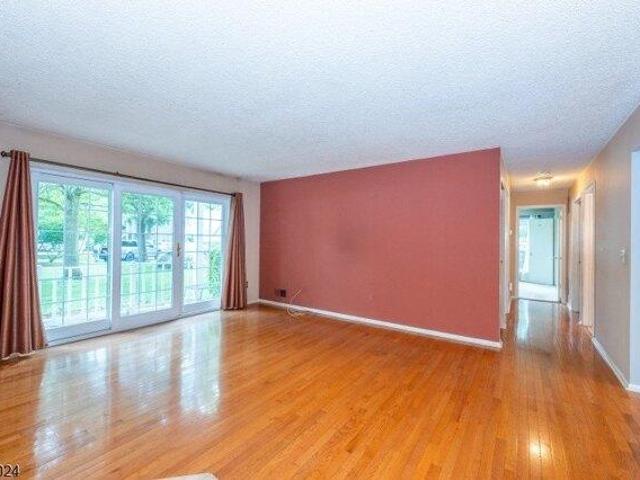 condo with 2 bedroom, Mahwah NJ ES104511334