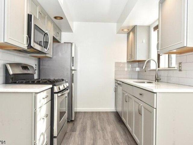 condo with 2 bedroom, Mahwah NJ ES104835781