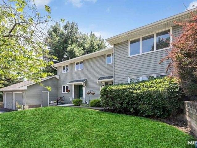 condo with 2 bedroom, Mahwah NJ ES104921459