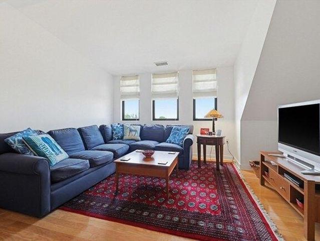 condo with 2 bedroom, Malden MA ES103443455