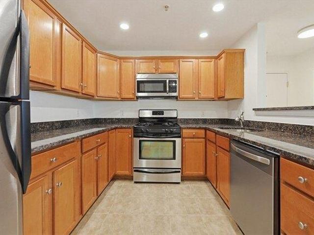 condo with 2 bedroom, Malden MA ES103162522