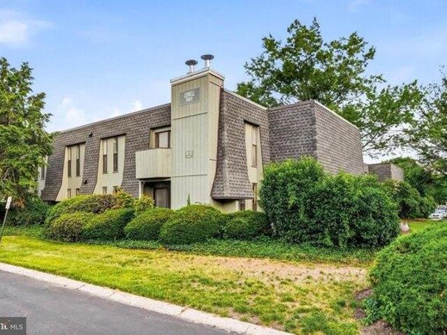condo with 2 bedroom, Maple Shade NJ DS103666744