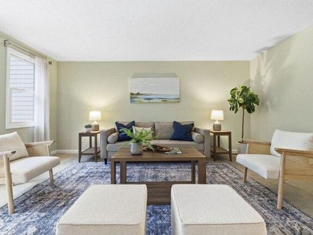condo with 2 bedroom, Marlborough MA ES103071168