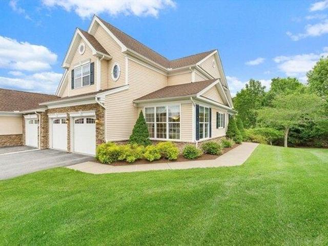 condo with 2 bedroom, Marlborough MA ES103443539
