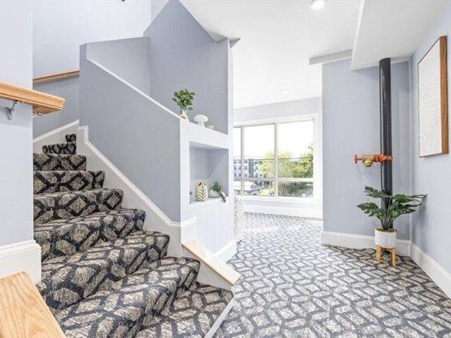 condo with 2 bedroom, Marlborough MA ES103438923