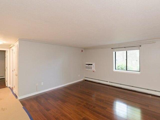 condo with 2 bedroom, Marlborough MA ES104905556