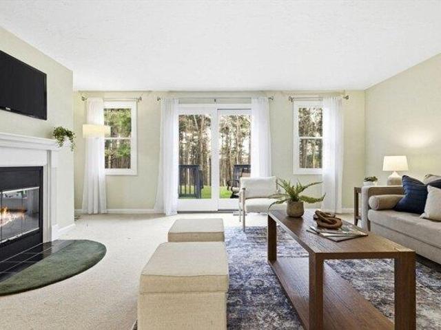 condo with 2 bedroom, Marlborough MA ES104908883