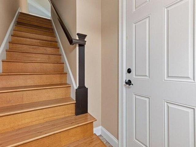 condo with 2 bedroom, Marlborough MA ES105059119