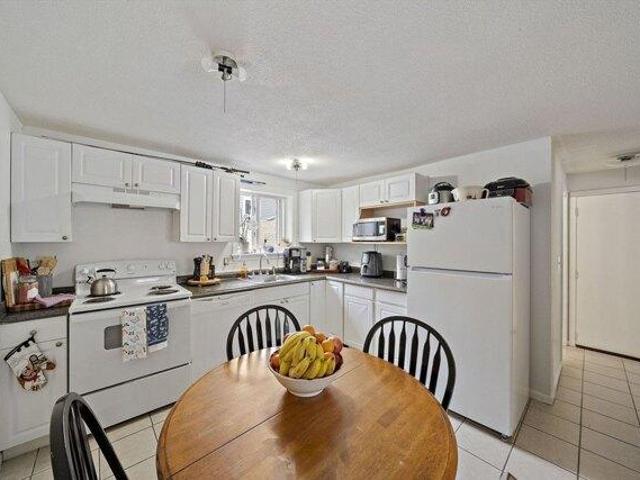 condo with 2 bedroom, Marshfield MA ES104515067