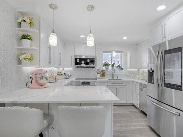 condo with 2 bedroom, Marshfield MA ES105080157