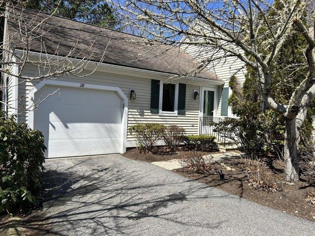condo with 2 bedroom, Mashpee MA DS104009706