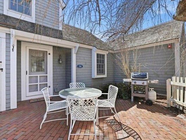 condo with 2 bedroom, Mashpee MA ES104008841