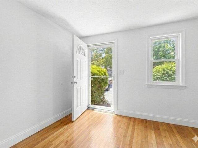 condo with 2 bedroom, Mashpee MA ES104009179