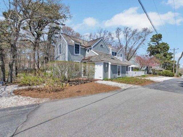 condo with 2 bedroom, Mashpee MA ES104077585