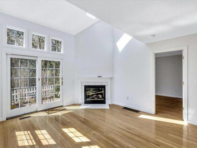 condo with 2 bedroom, Mashpee MA ES104330208