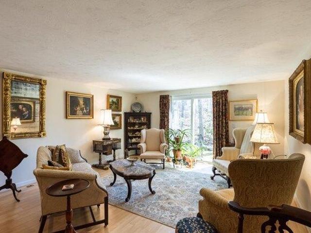 condo with 2 bedroom, Mashpee MA ES104330820