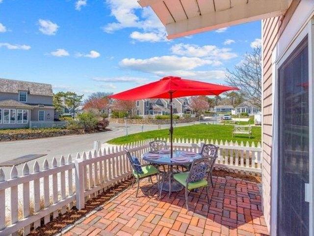 condo with 2 bedroom, Mashpee MA ES104569522