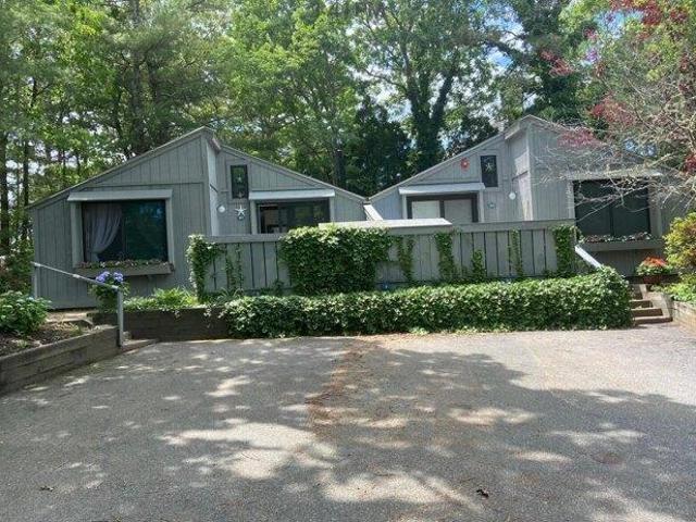 condo with 2 bedroom, Mashpee MA ES104850534