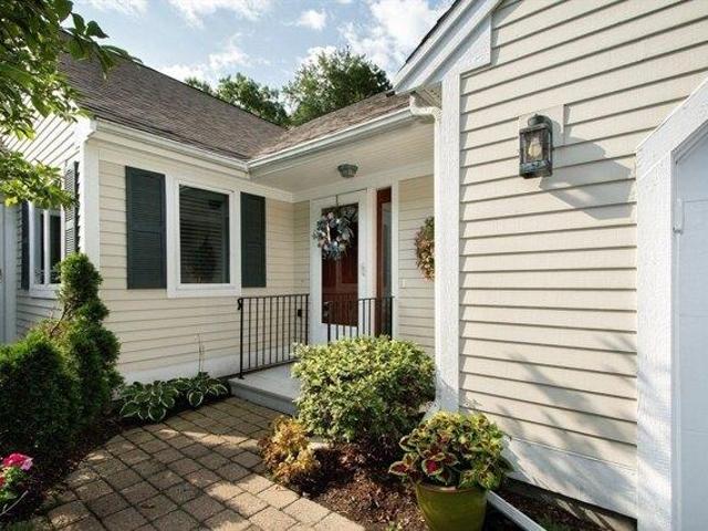 condo with 2 bedroom, Mashpee MA ES105059839