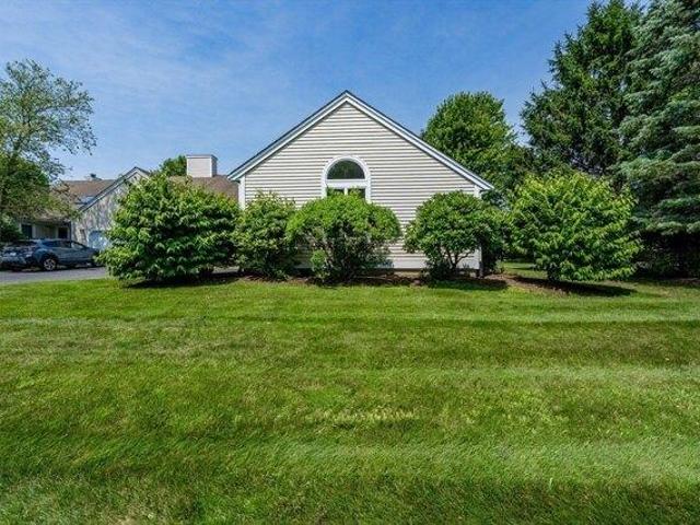 condo with 2 bedroom, Mashpee MA ES105094289