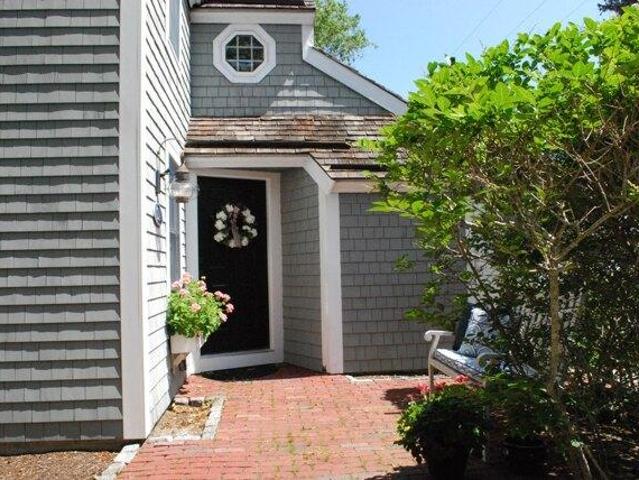 condo with 2 bedroom, Mashpee MA ES105107787