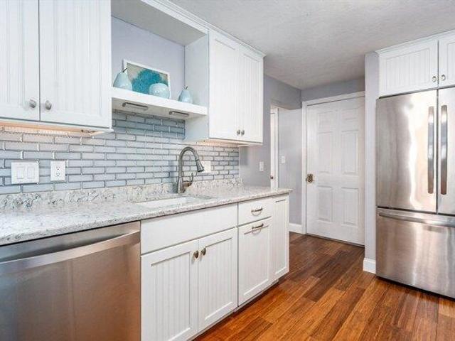 condo with 2 bedroom, Mashpee MA ES103884944