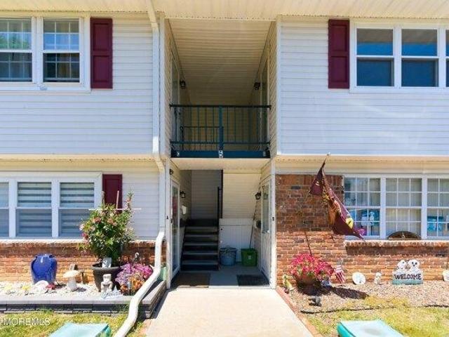 condo with 2 bedroom, Matawan NJ ES105157632