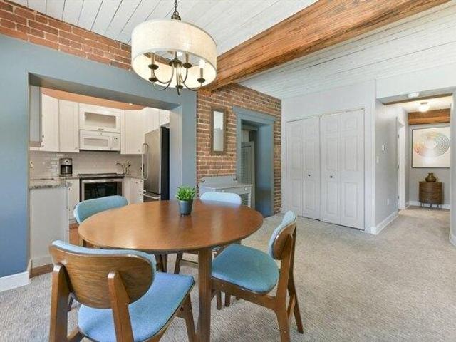 condo with 2 bedroom, Medway MA ES103220083