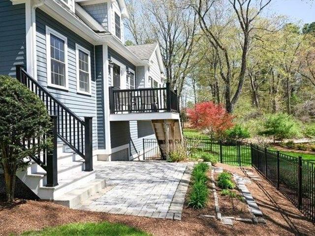 condo with 2 bedroom, Medfield MA DS102961277