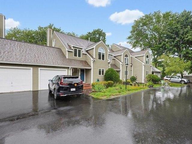 condo with 2 bedroom, Medfield MA ES104835042