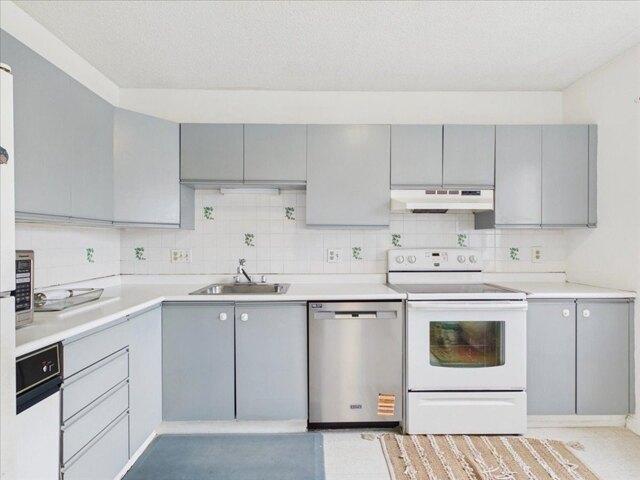 condo with 2 bedroom, Medford MA DLS102960034
