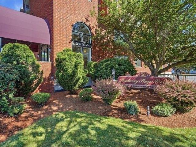 condo with 2 bedroom, Medford MA DS104329892