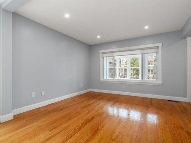 condo with 2 bedroom, Medford MA ES104300223