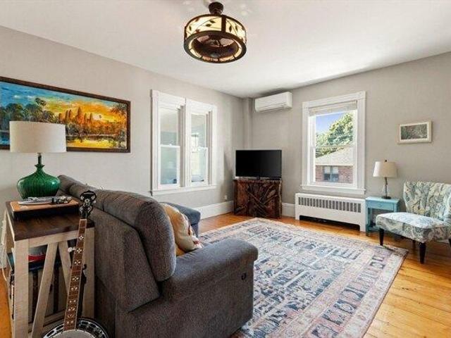 condo with 2 bedroom, Medford MA ES104331621
