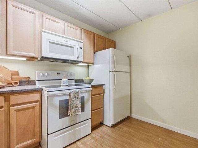 condo with 2 bedroom, Medford MA ES104649630