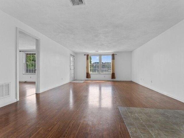 condo with 2 bedroom, Medford MA ES105059221