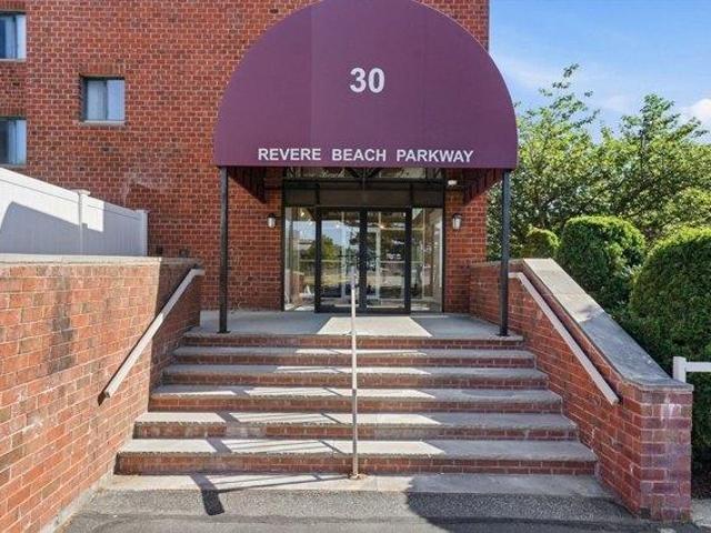 condo with 2 bedroom, Medford MA ES105142591