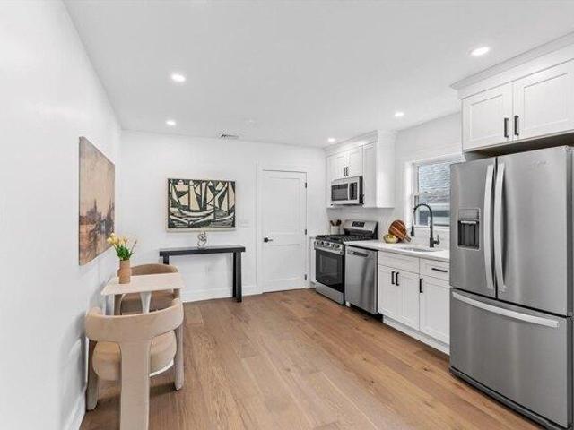 condo with 2 bedroom, Medford MA ES105157365