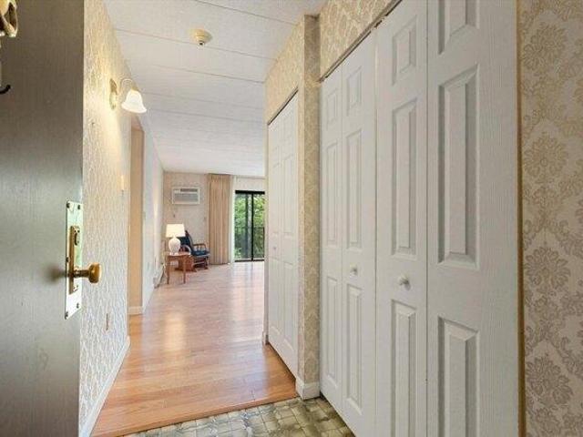condo with 2 bedroom, Medford MA ES103431039