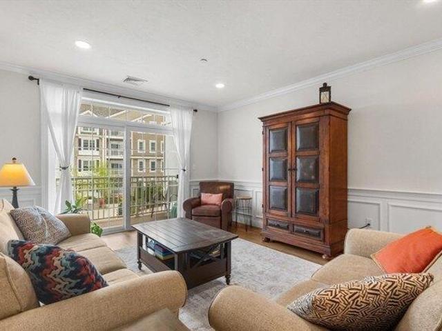 condo with 2 bedroom, Medford MA ES103432174