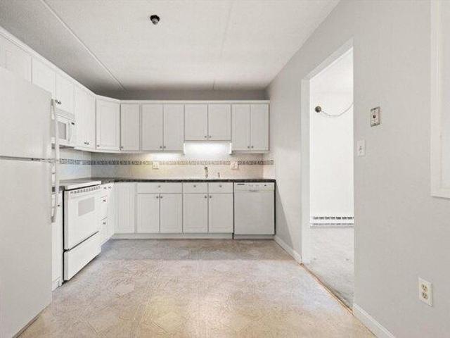 condo with 2 bedroom, Medford MA ES103440823