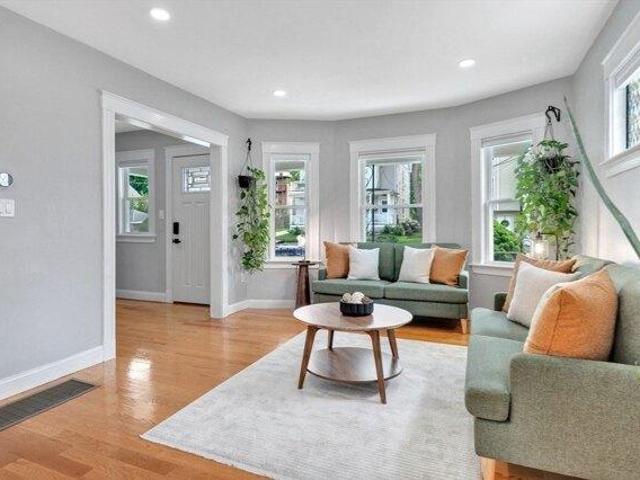 condo with 2 bedroom, Medford MA ES103807797