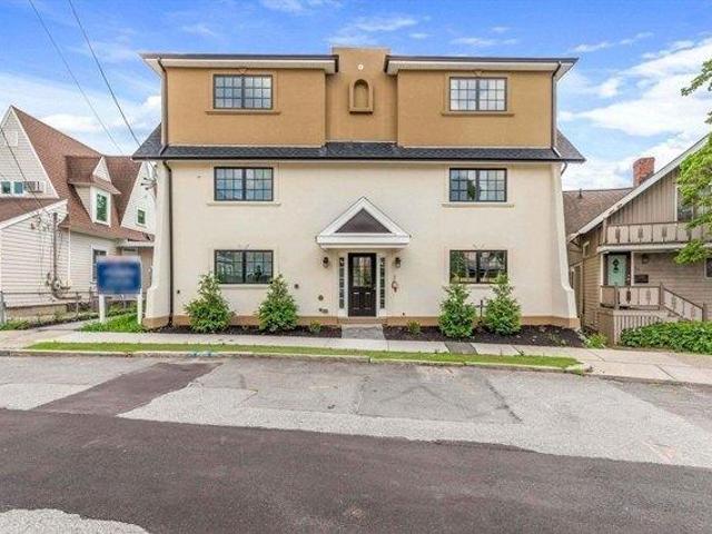 condo with 2 bedroom, Melrose MA DS102959999