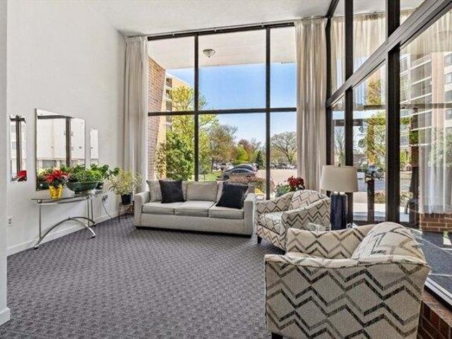 condo with 2 bedroom, Melrose MA DS103885822
