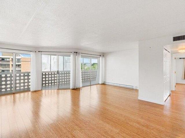 condo with 2 bedroom, Melrose MA ES104043662