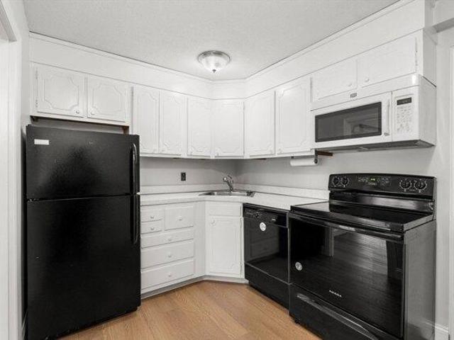 condo with 2 bedroom, Melrose MA ES104043844