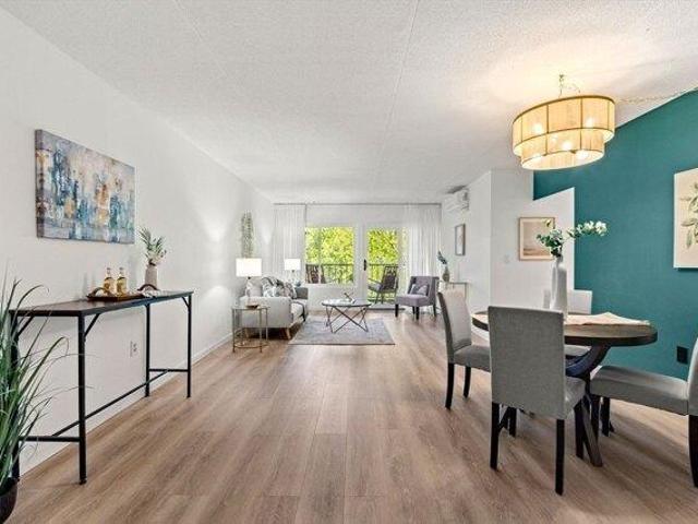 condo with 2 bedroom, Melrose MA ES104604585