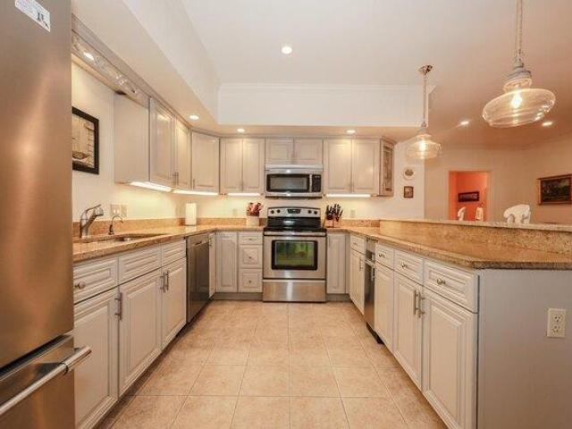 condo with 2 bedroom, Meredith NH ES104481378